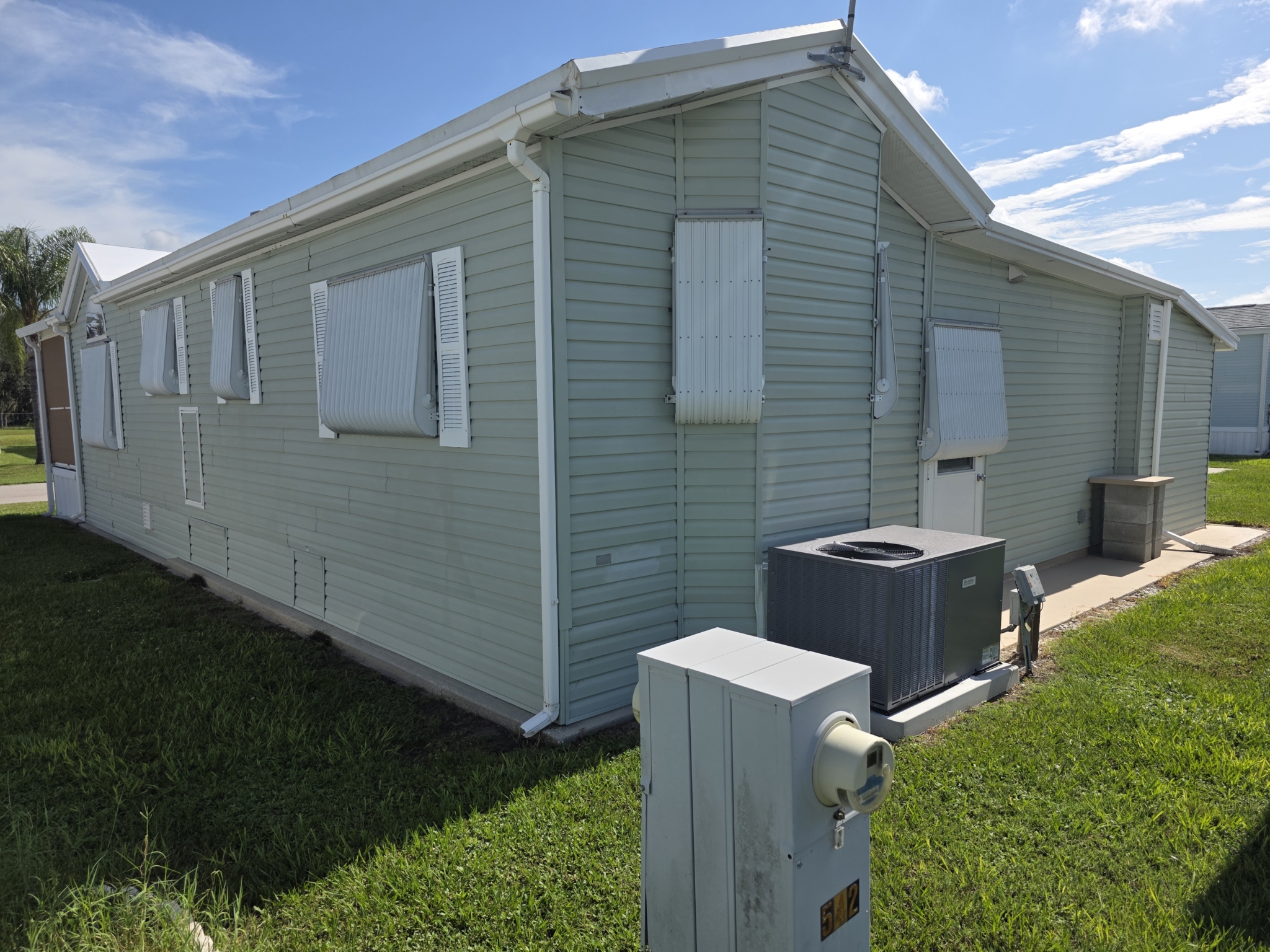 1999 Skyline Park Model - Lot 590 - $149,900 | Cross Creek RV Resort